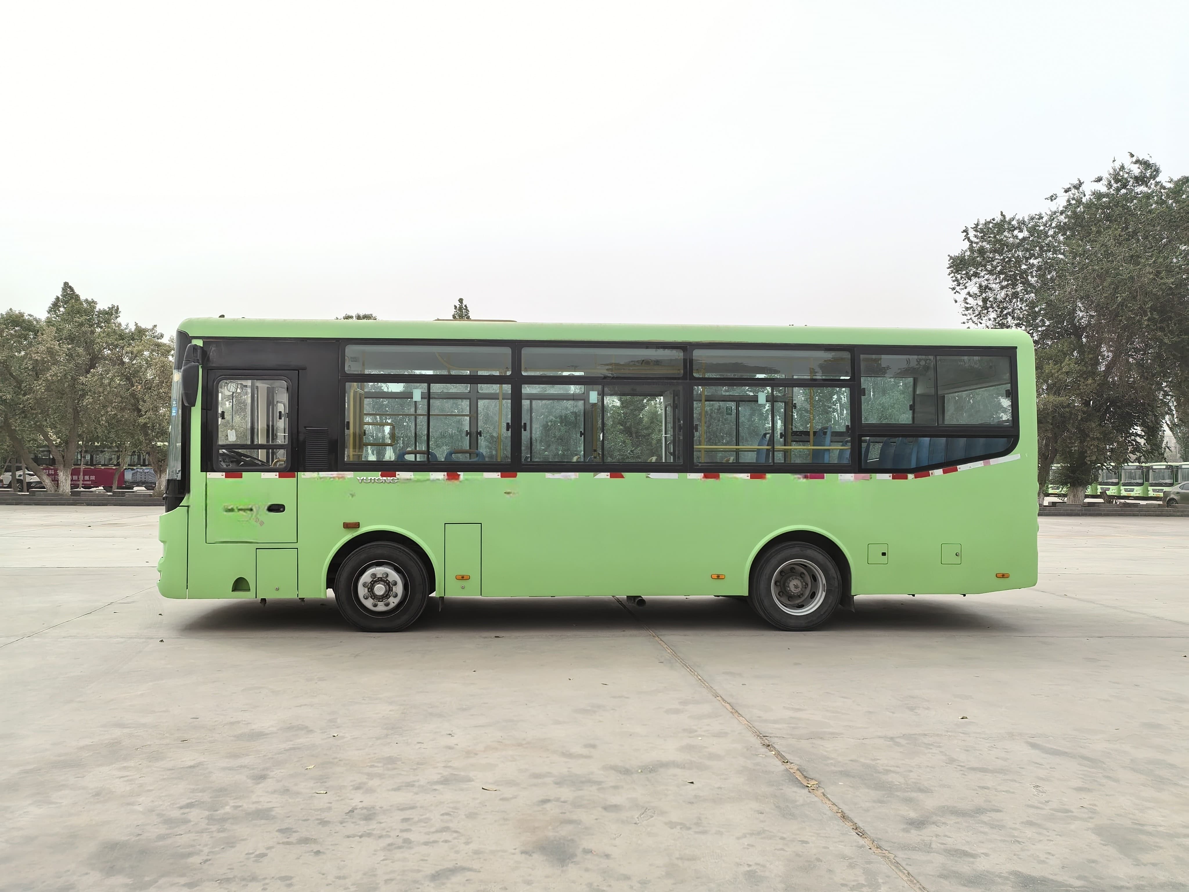 2017 year 8 Meter LHD Used City Bus with 2-Steps Design and 3800 ml ...