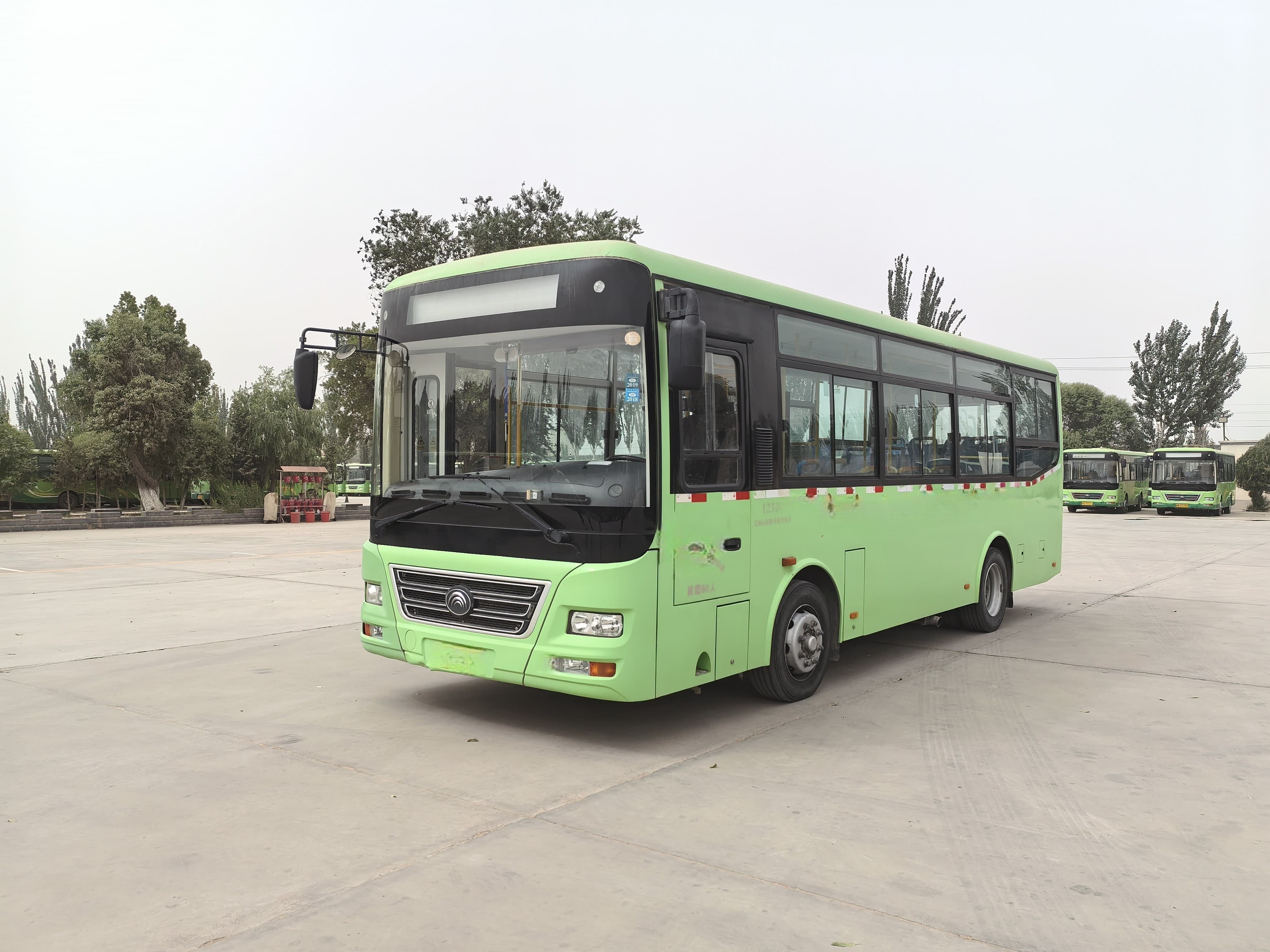 Used City Bus High Floor Diesel 8 Meter LHD for Public Transportation