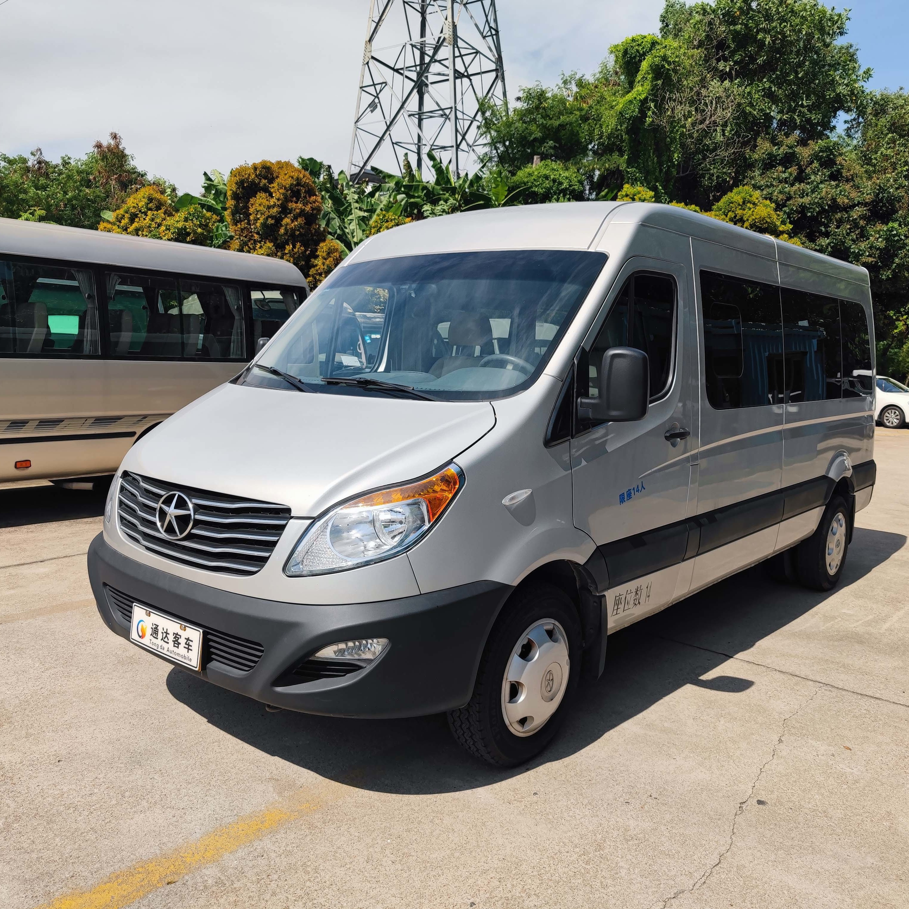 JAC Used Mini Bus 14 Seats Used Passenger Van with Euro 6 Emission ...